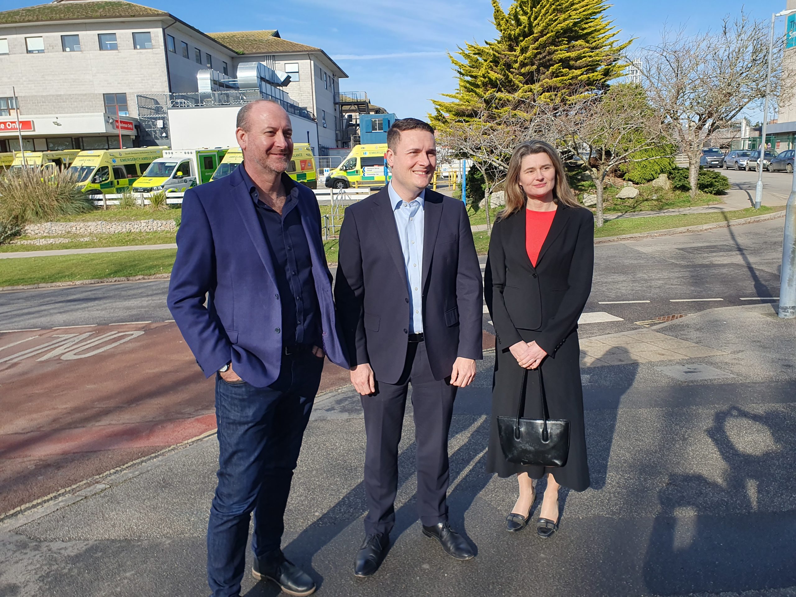 Wes Streeting, Shadow Secretary for Health & Social Care, visits Cornwall : Camborne, Redruth ...